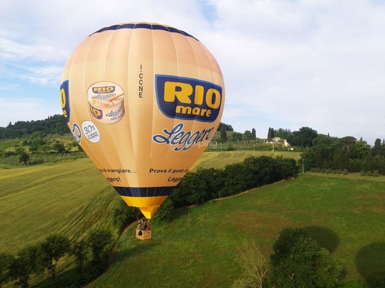 Volo in mongolfiera sulle Langhe 1h da 270€ | Yumping