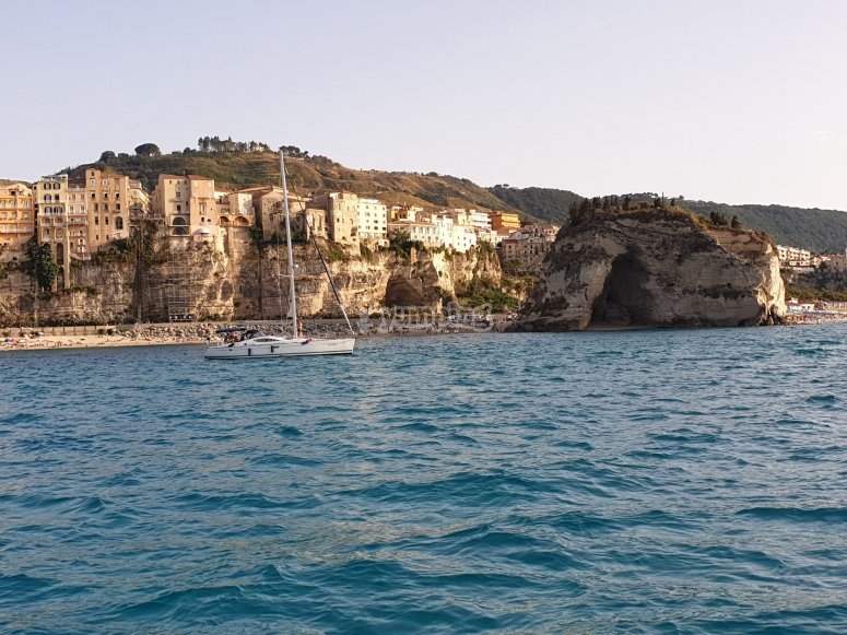 CST Tropea, prices and bookings 2025 | Yumping