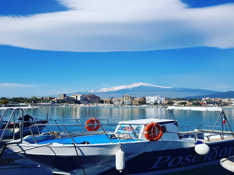Poseidon Boat Excursion, precios y reservas 2026 | Yumping